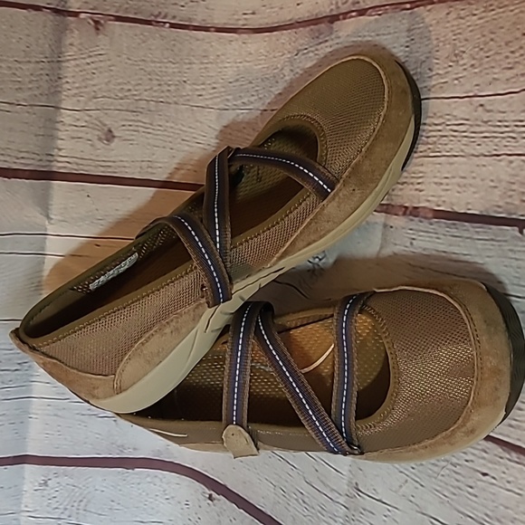Dansko | Shoes | Dansko Hazel Mary Jane Shoes Womens 39 Us 8 Tan Suede ...